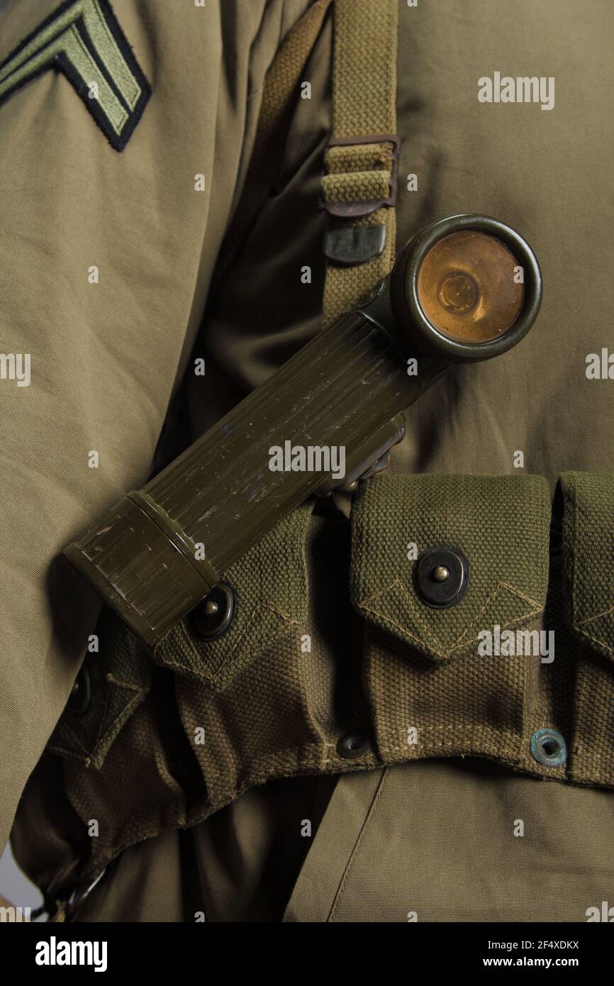 Details of the uniform of the American ranger of the period of the ...
