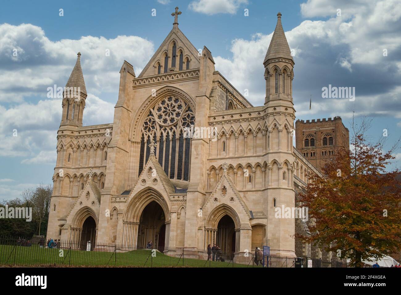 Cross of st alban hi-res stock photography and images - Alamy
