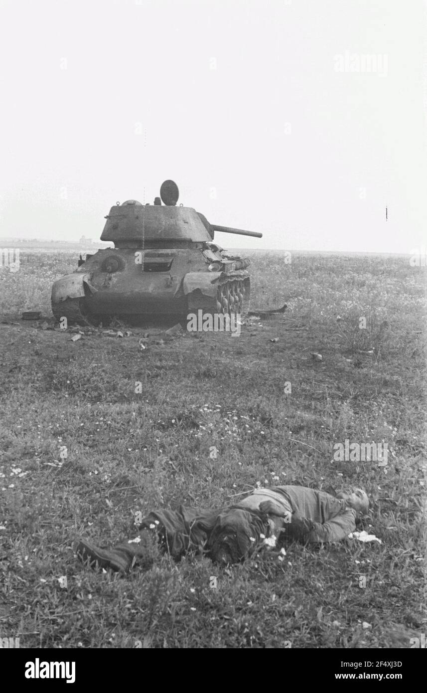 Second World War. After the fighting. Russia, Oblast Tver. Fallen and tanks Stock Photo - Alamy