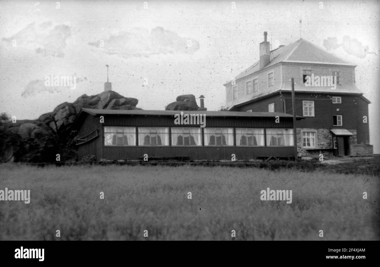 The newly built shepherd's house with conservatory Stock Photo - Alamy