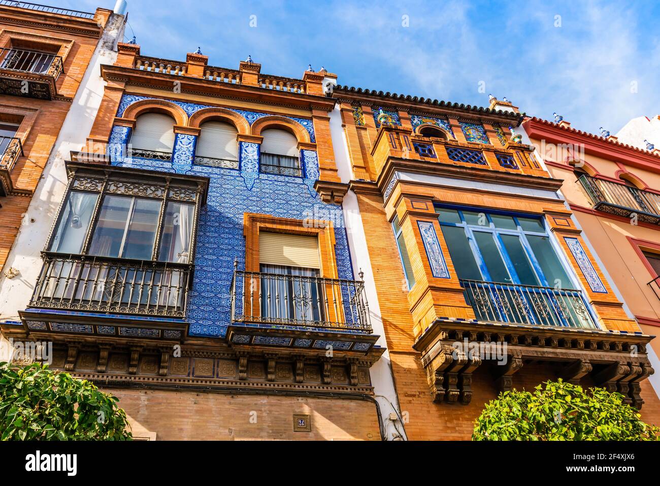 Azulejos buildings in andalusia hi-res stock photography and images - Alamy