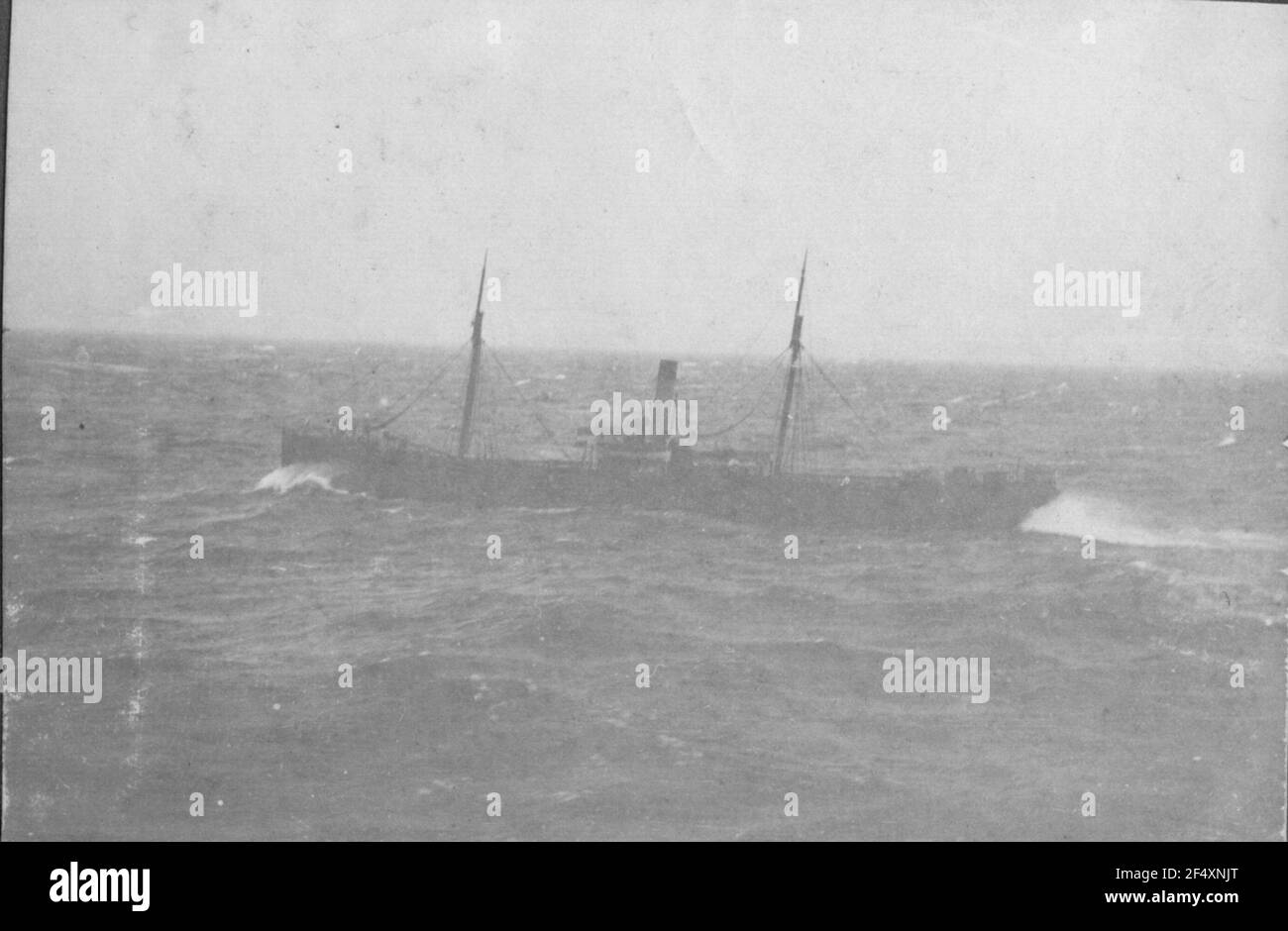 Steam bar in ride at sea Stock Photo - Alamy