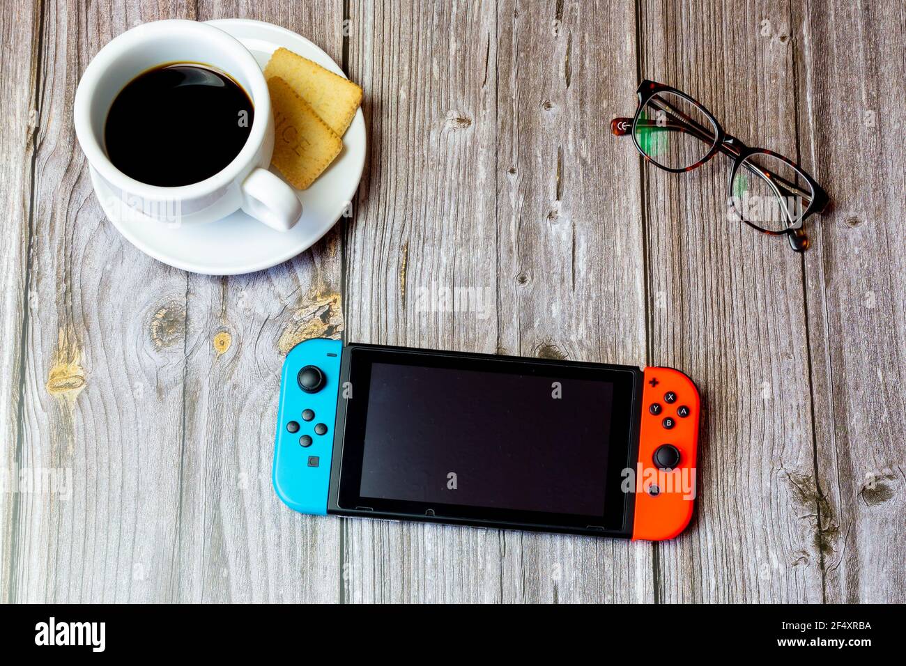 Nintendo switch hi-res stock photography and images - Alamy