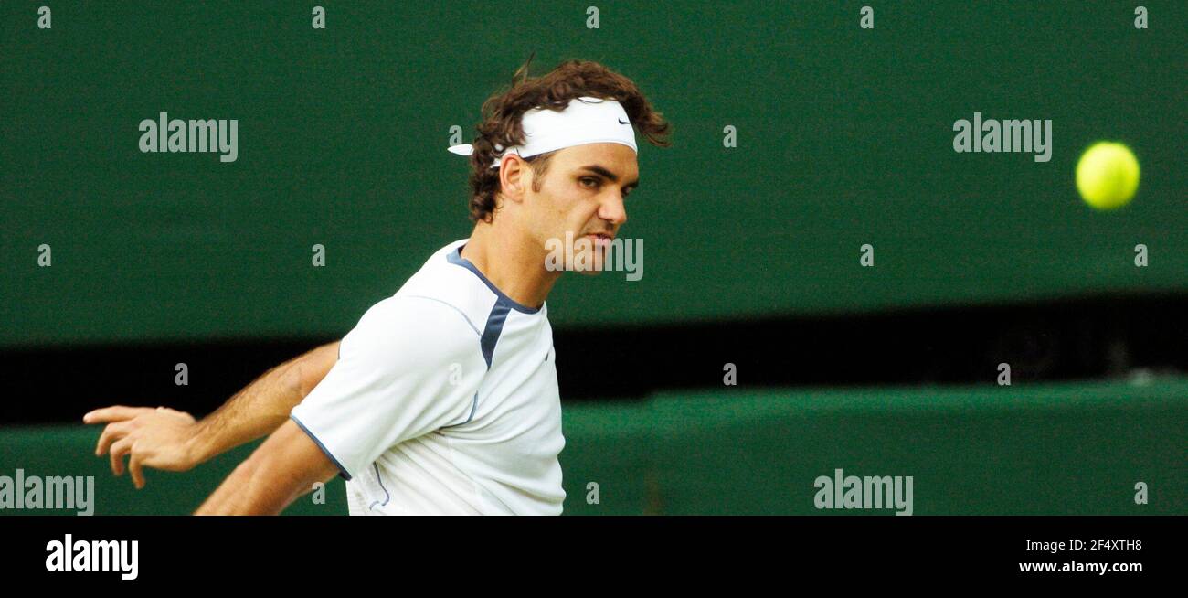 L r david hewitt hi-res stock photography and images - Alamy