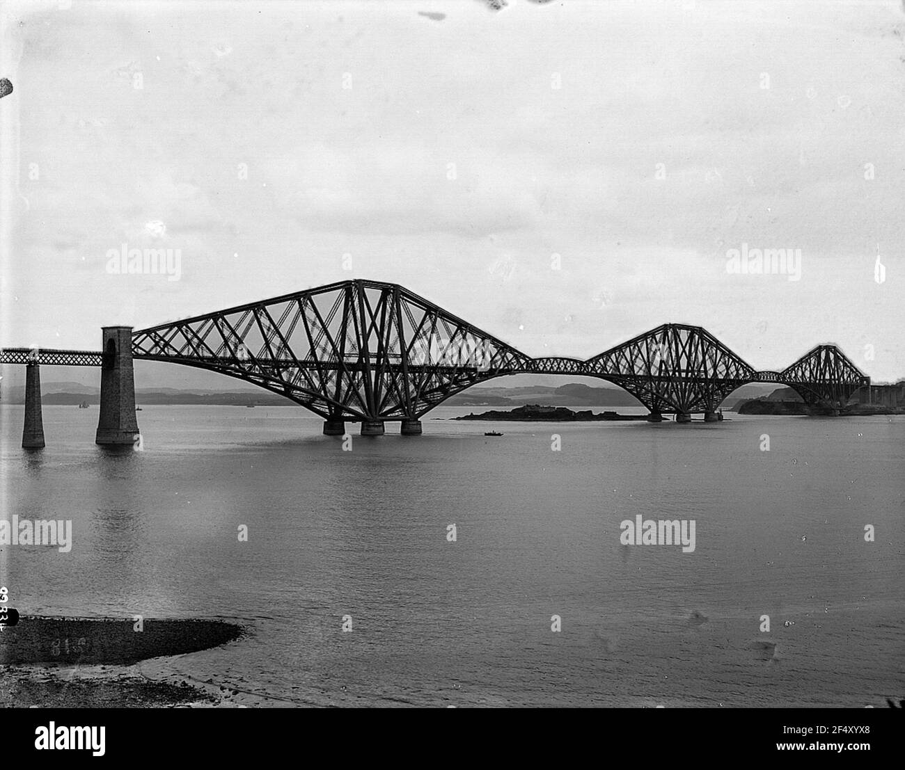Scotland (United Kingdom). Firth of Forth Bridge. Railway bridge with ...