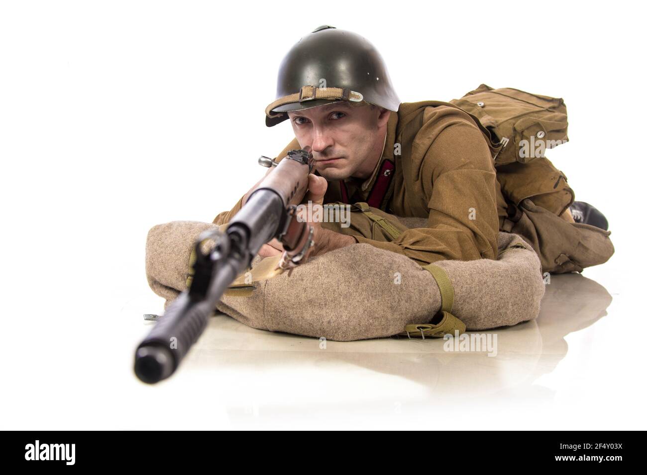 Wwii soldier running Cut Out Stock Images & Pictures - Alamy