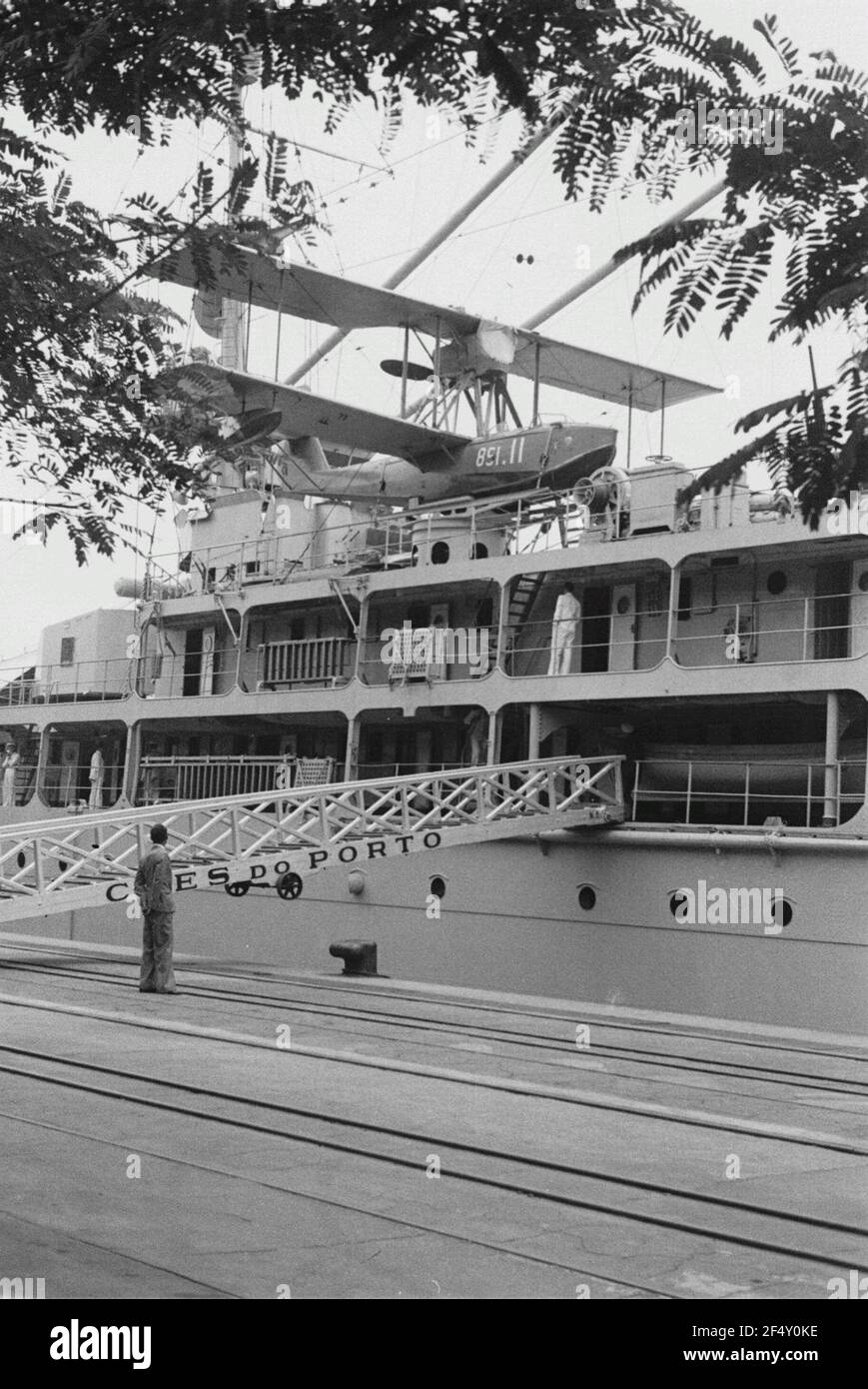 Travel photos Brazil. Rio de Janeiro. Ship in the harbor. Part view ...
