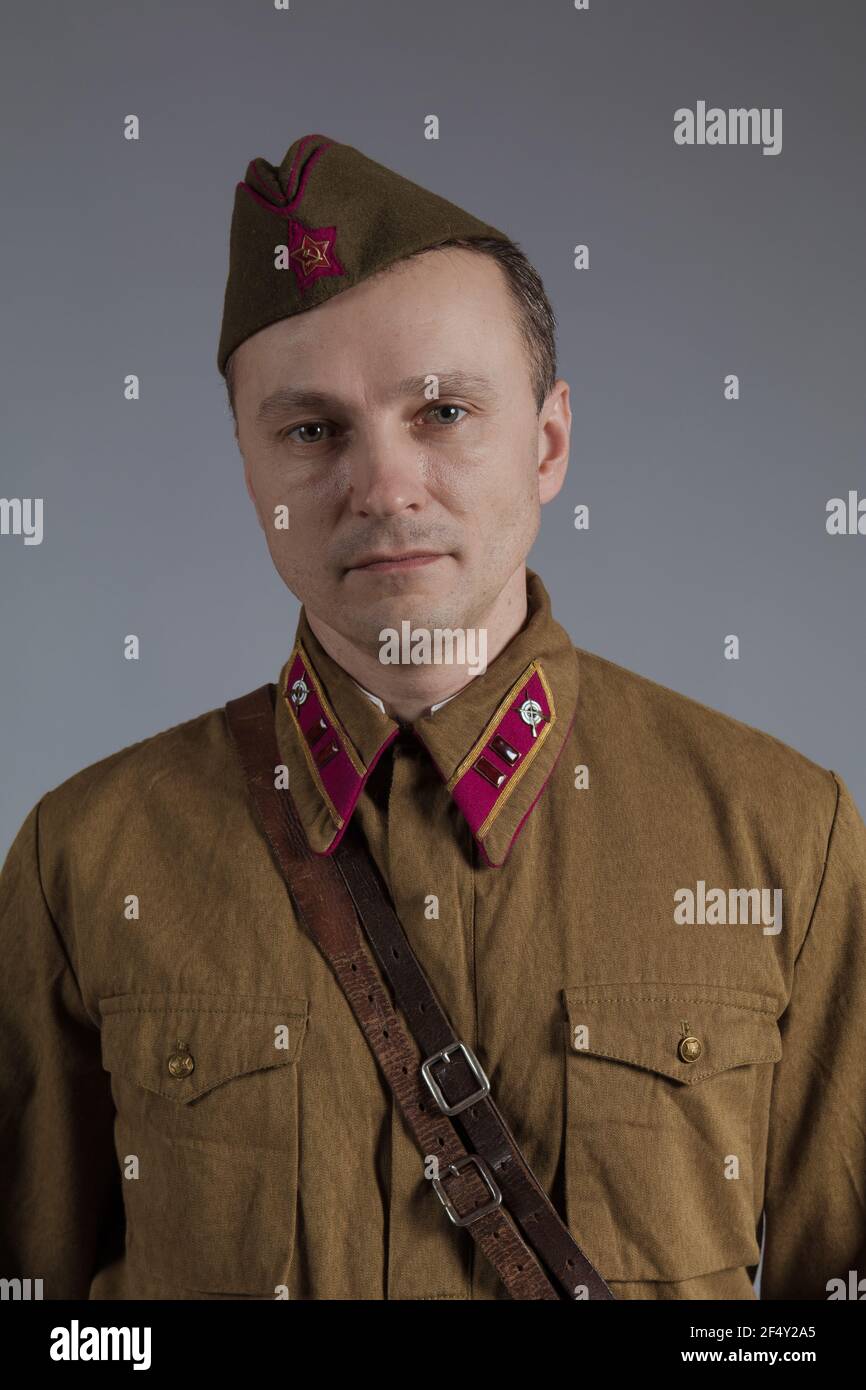Soviet army film ww2 hi-res stock photography and images - Alamy