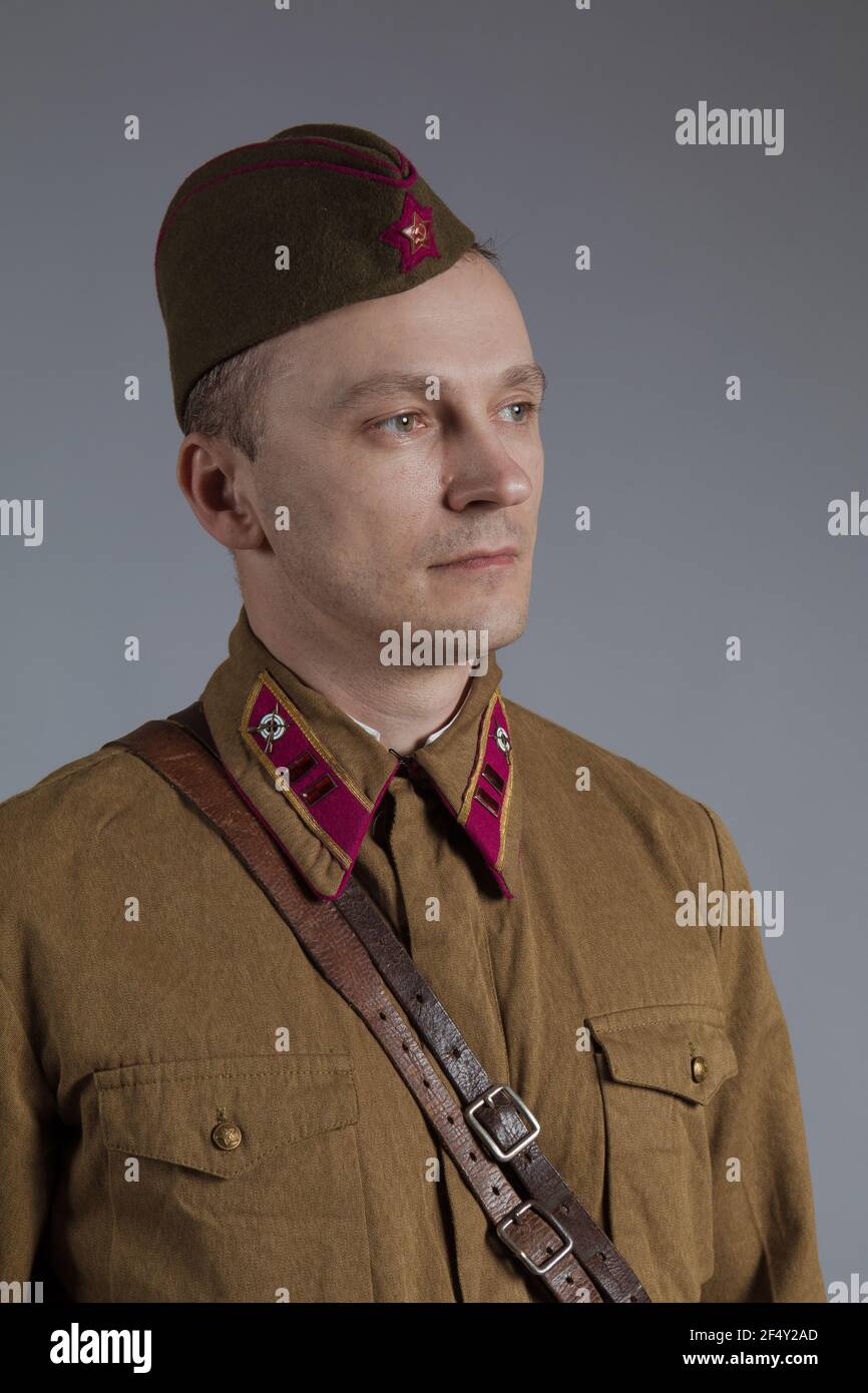 Soviet army film ww2 hi-res stock photography and images - Alamy