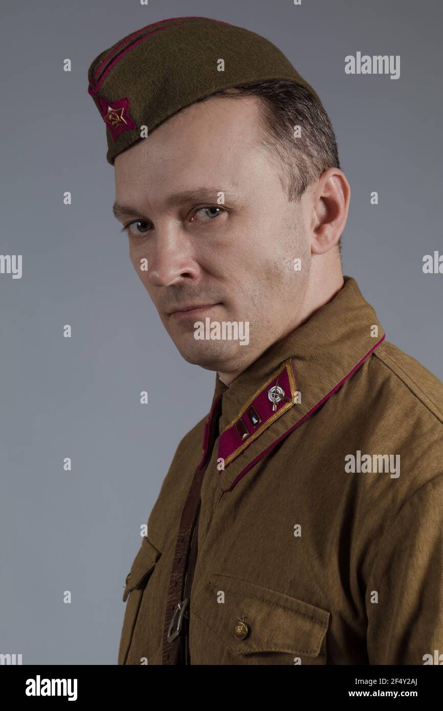 Soviet army film ww2 hi-res stock photography and images - Alamy