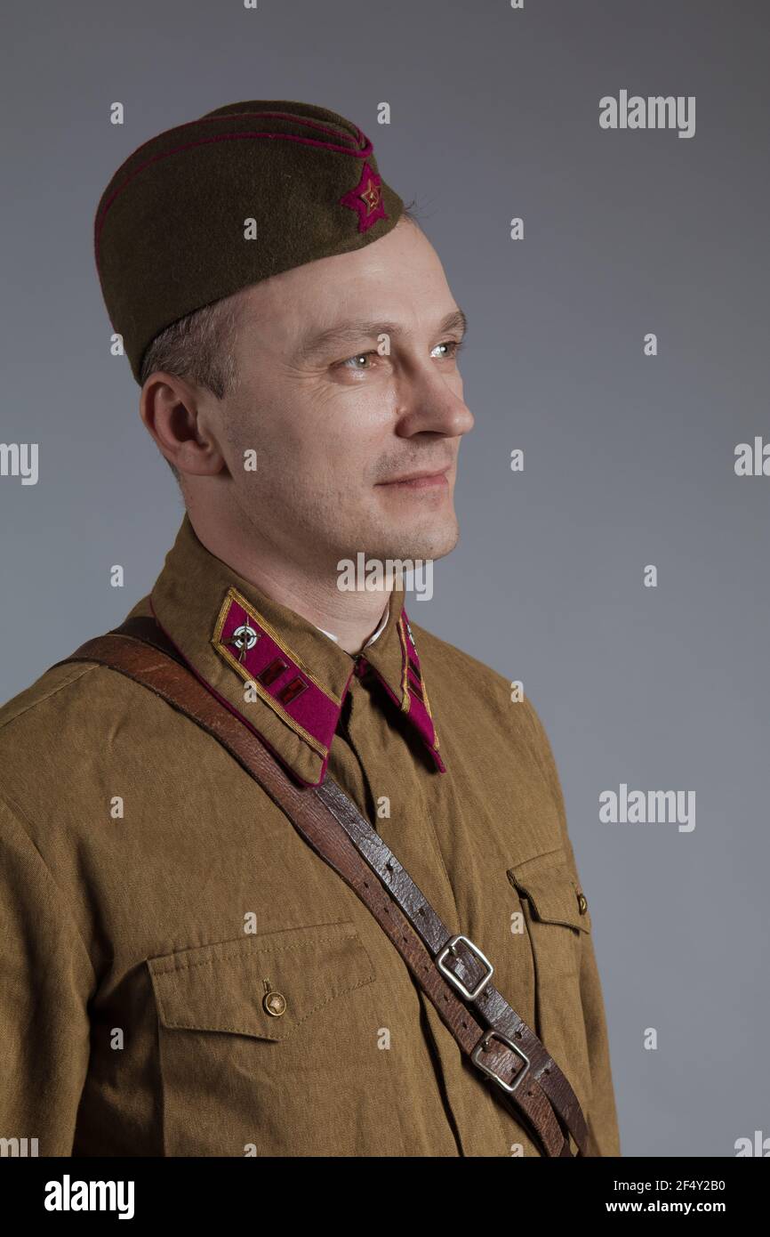 Soviet army film ww2 hi-res stock photography and images - Alamy