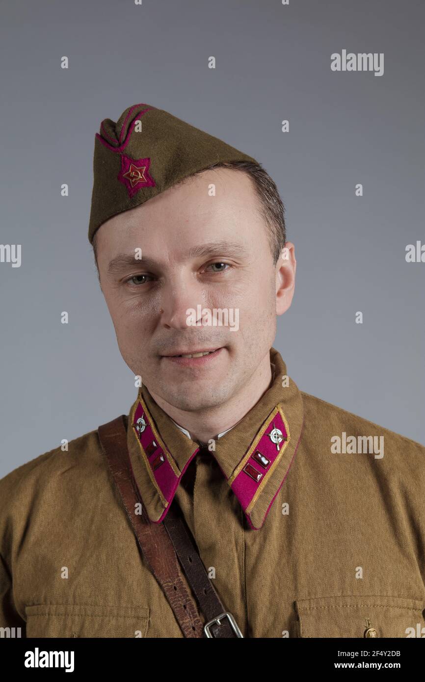 Soviet army film ww2 hi-res stock photography and images - Alamy