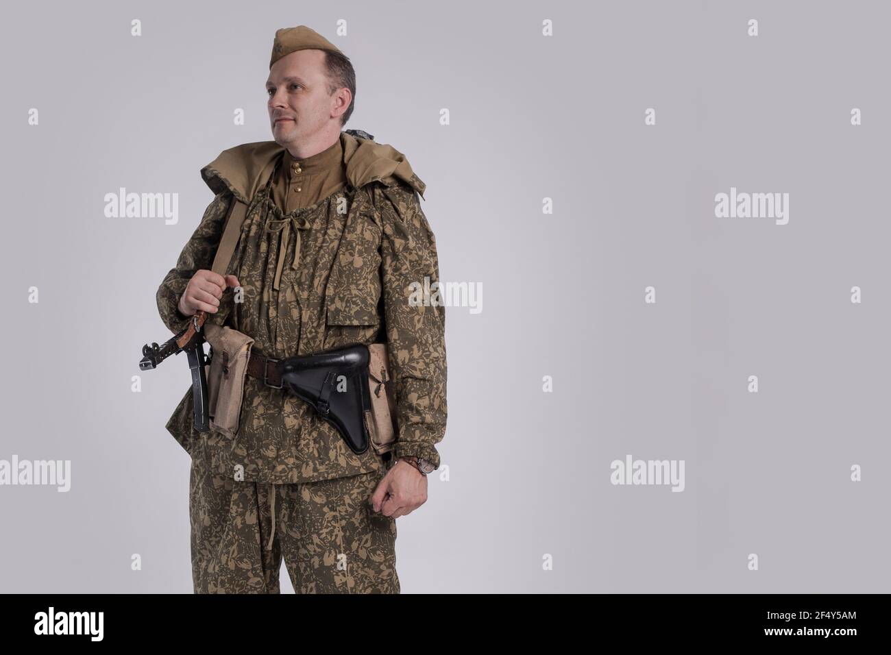 Ww2 garrison cap hi-res stock photography and images - Alamy