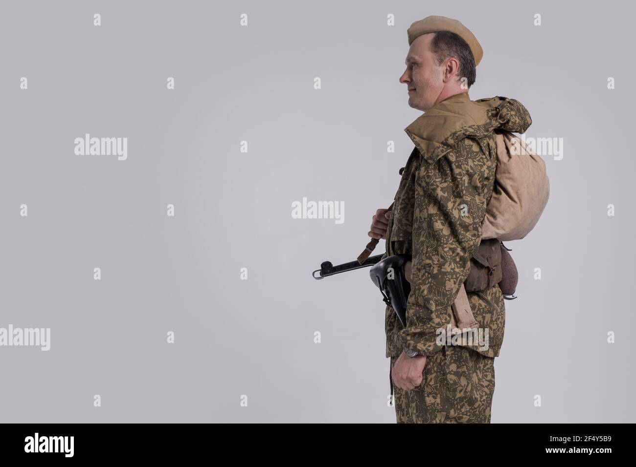 Ww2 garrison cap hi-res stock photography and images - Alamy