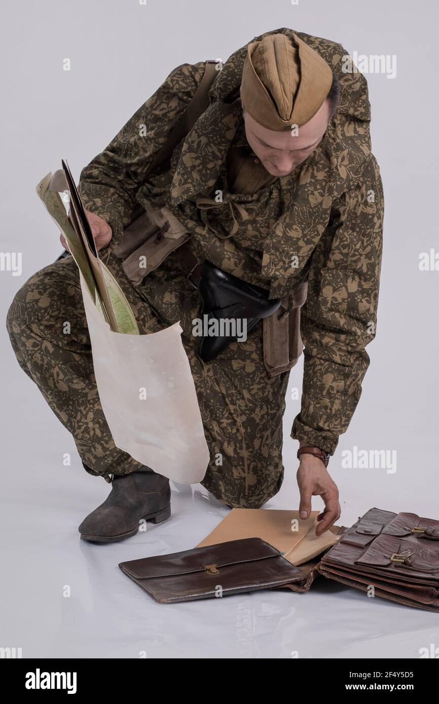 Ww2 garrison cap hi-res stock photography and images - Alamy