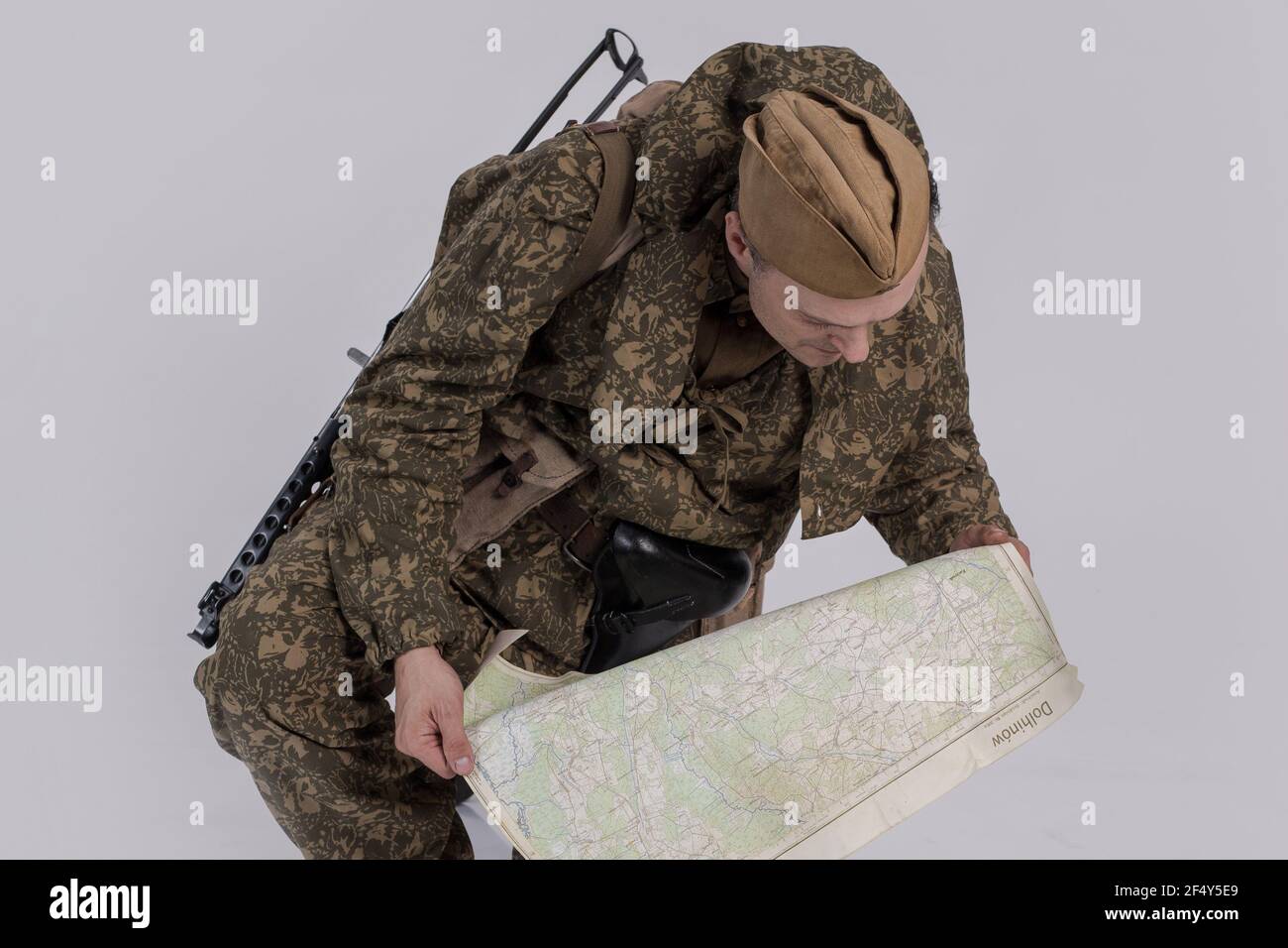 Ww2 garrison cap hi-res stock photography and images - Alamy