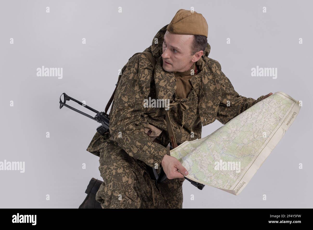 Ww2 garrison cap hi-res stock photography and images - Alamy