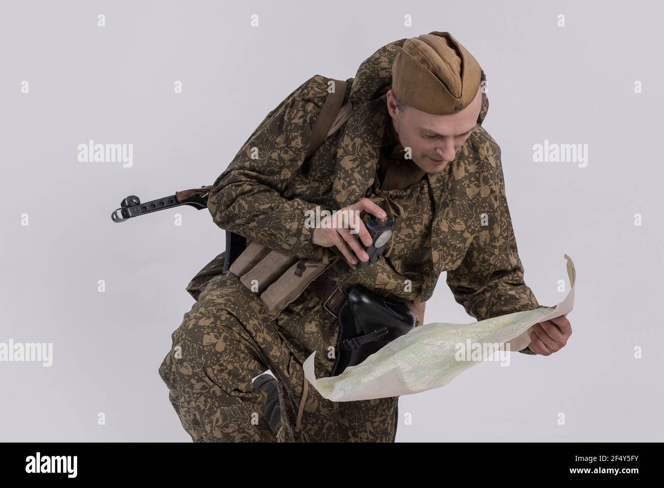 Ww2 garrison cap hi-res stock photography and images - Alamy