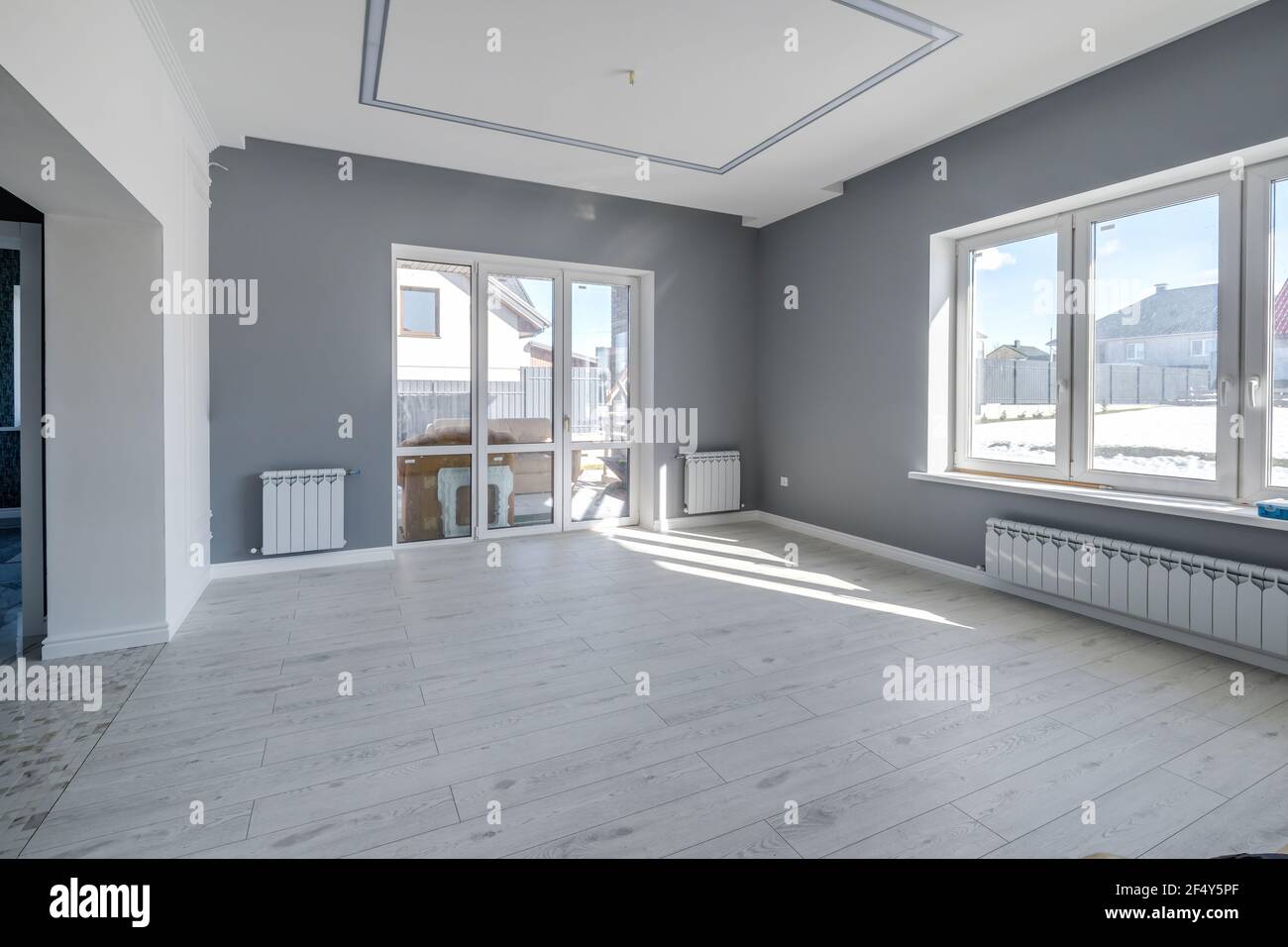 empty gray room with repair and without furniture Stock Photo - Alamy