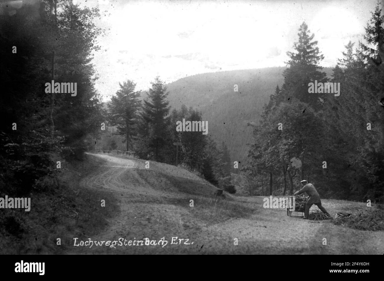 Hand carriage hi-res stock photography and images - Alamy
