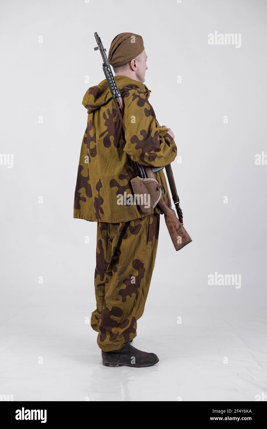 Ww2 army kit hi-res stock photography and images - Alamy