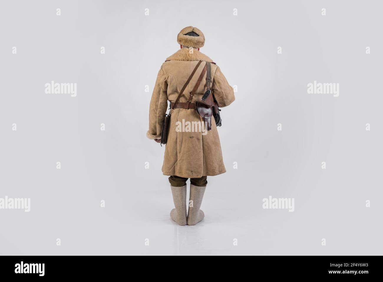 Russian soldiers in snow camouflage hi-res stock photography and images ...