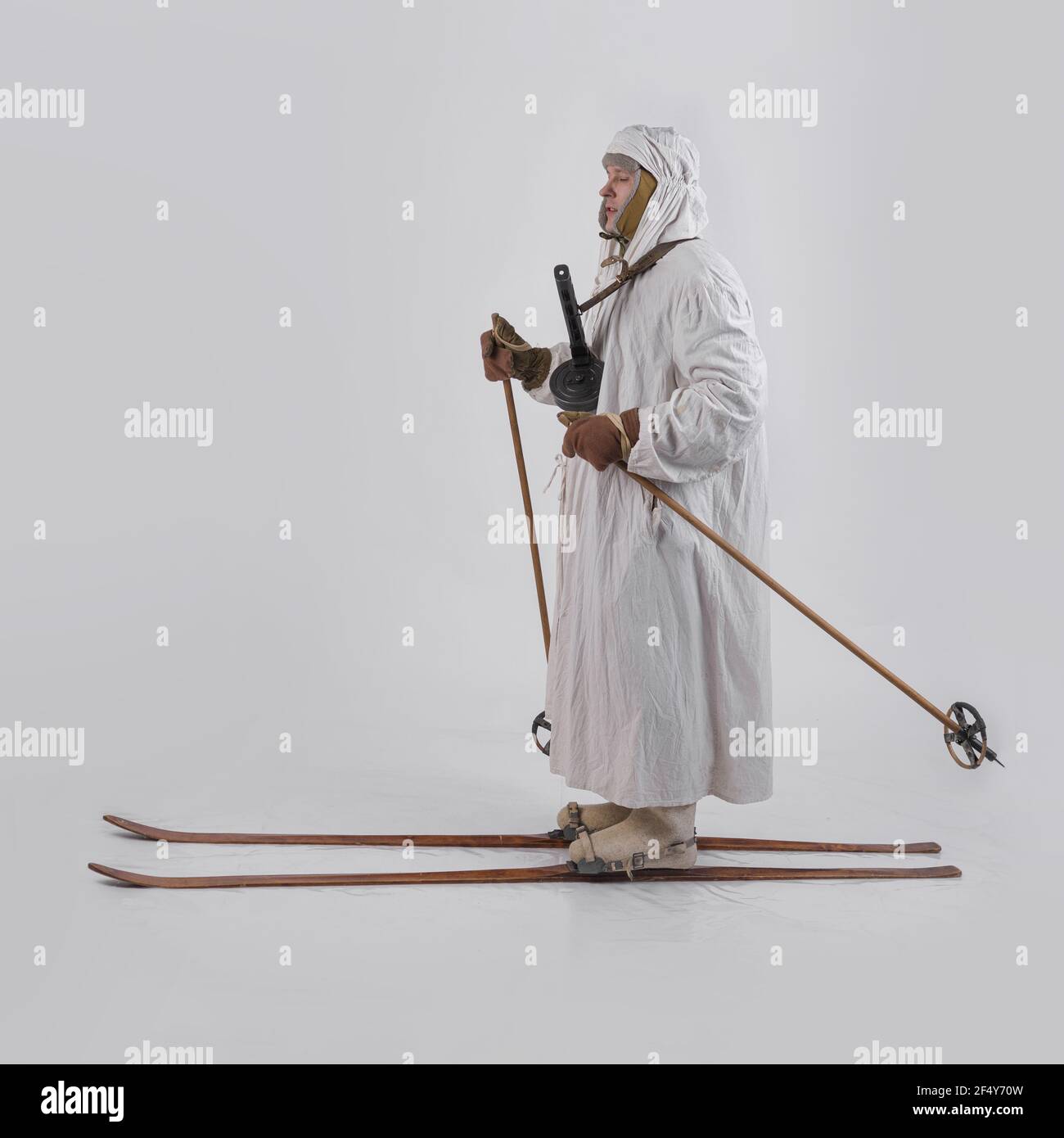 Soviet machine gunner ww2 hi-res stock photography and images - Alamy