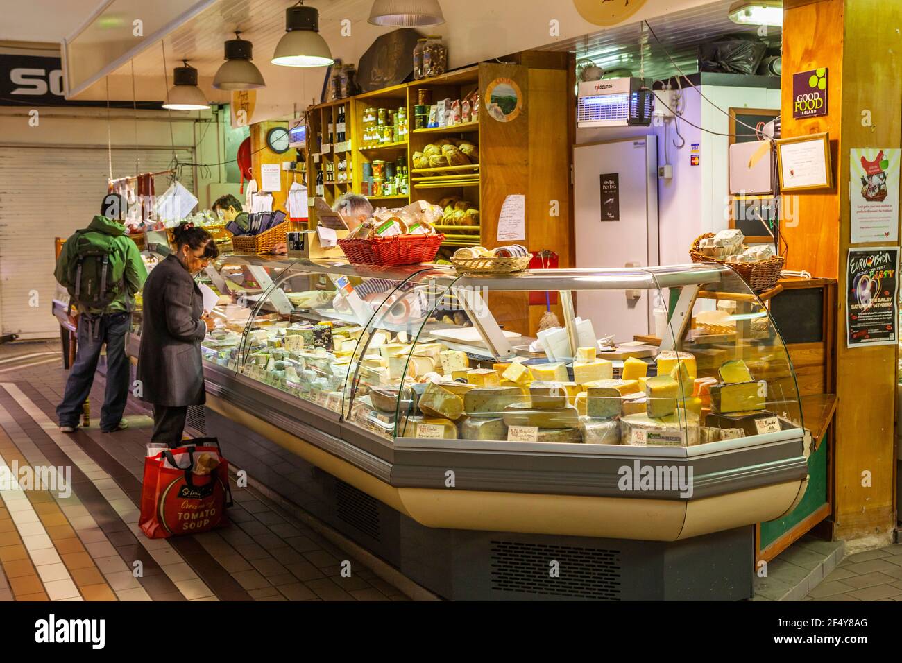 Food foods market indoor stall hi-res stock photography and images - Alamy