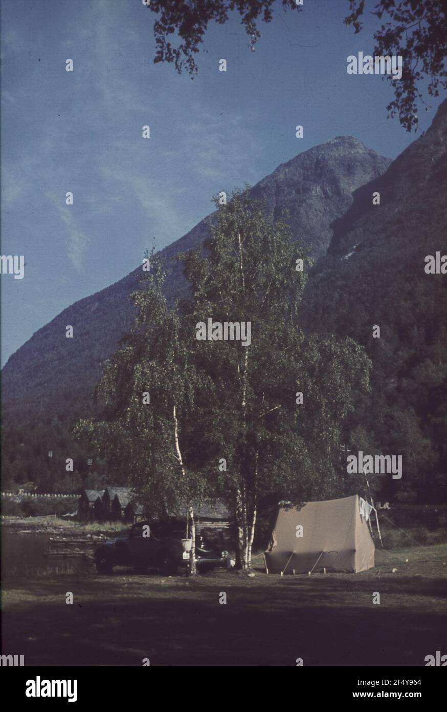 Travel photos Norway. Camping in a mountain valley (maybe at Nærøyfjord ...