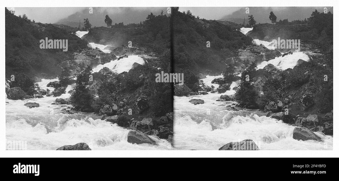 At Merok (Norway). Waterfall in the Geirangerfjord Stock Photo - Alamy