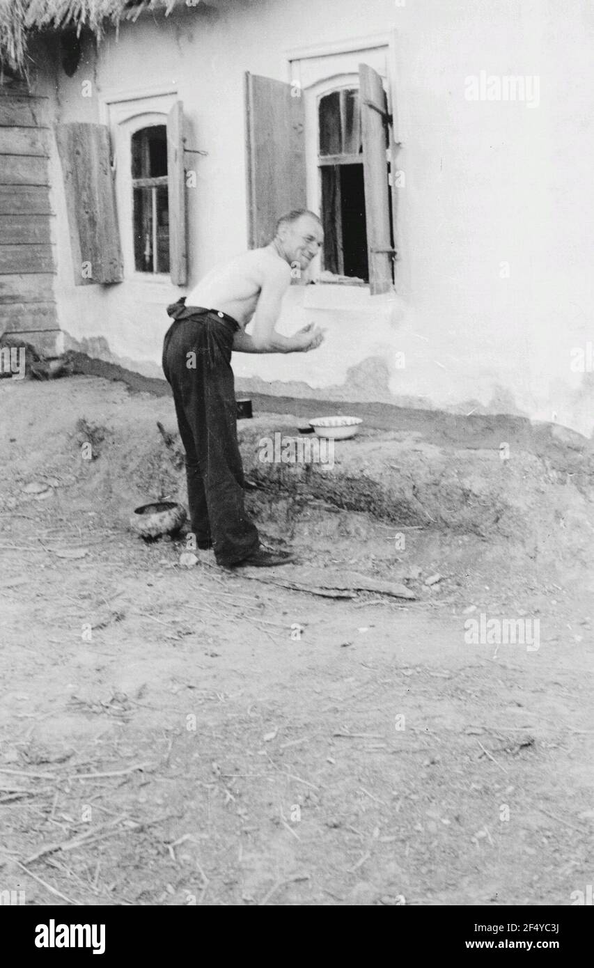 Second World War. For billeting. Soviet Union. Relatives of the German ...