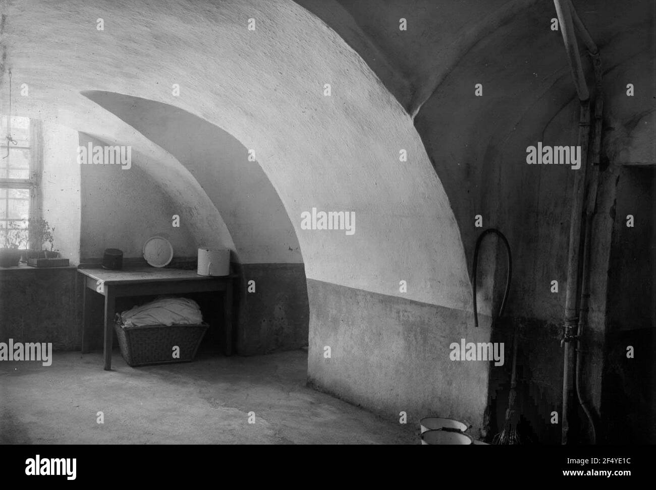 Medieval room Black and White Stock Photos & Images - Alamy