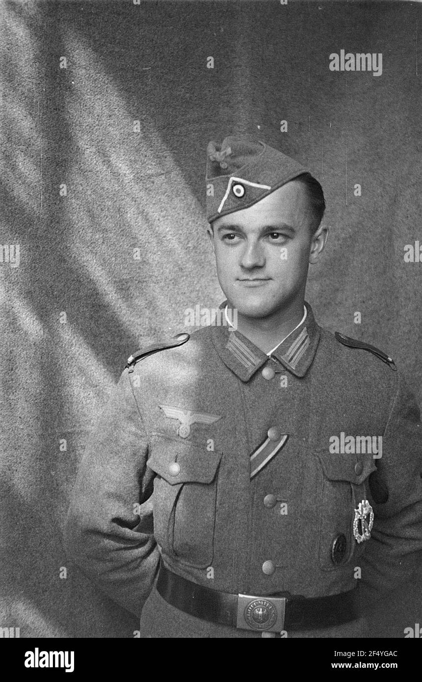 Uniform iron cross portrait Black and White Stock Photos & Images - Alamy