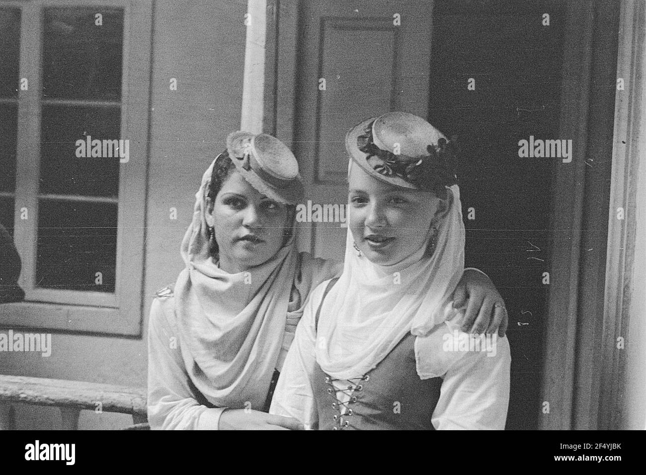 Travel Photos Spain. Two young Spaniards in costume on a courtyard ...