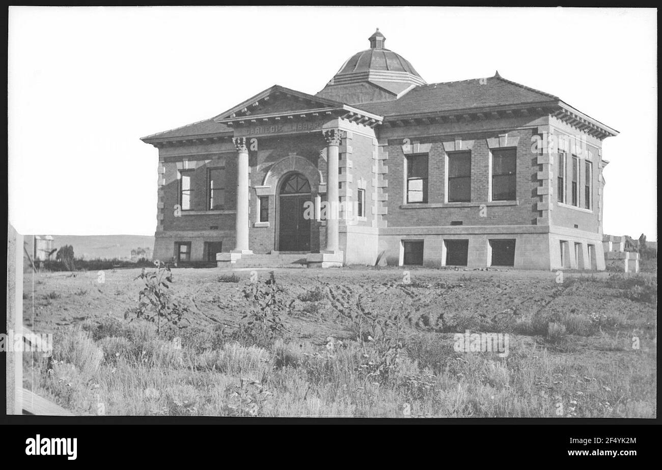 Carnegie library united states Black and White Stock Photos & Images ...