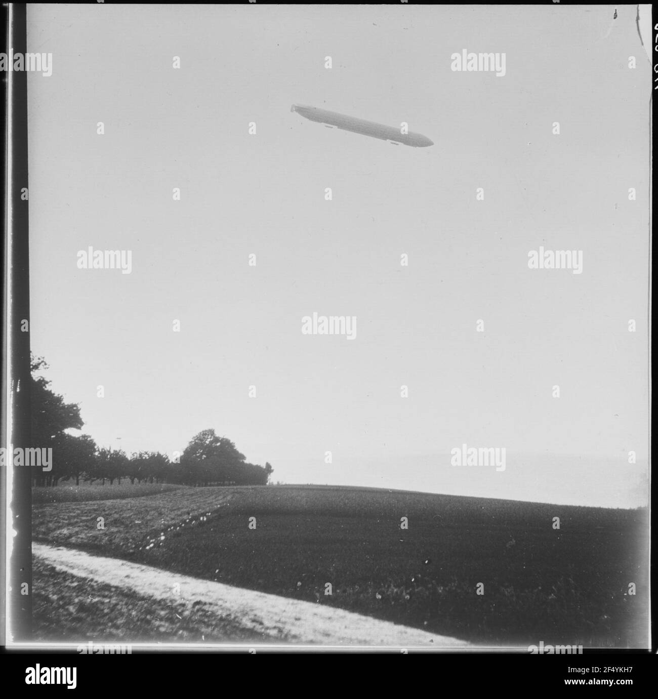 Airship LZ 5 (built in 1908) in the room Malter - Dippoldiswalde Stock ...