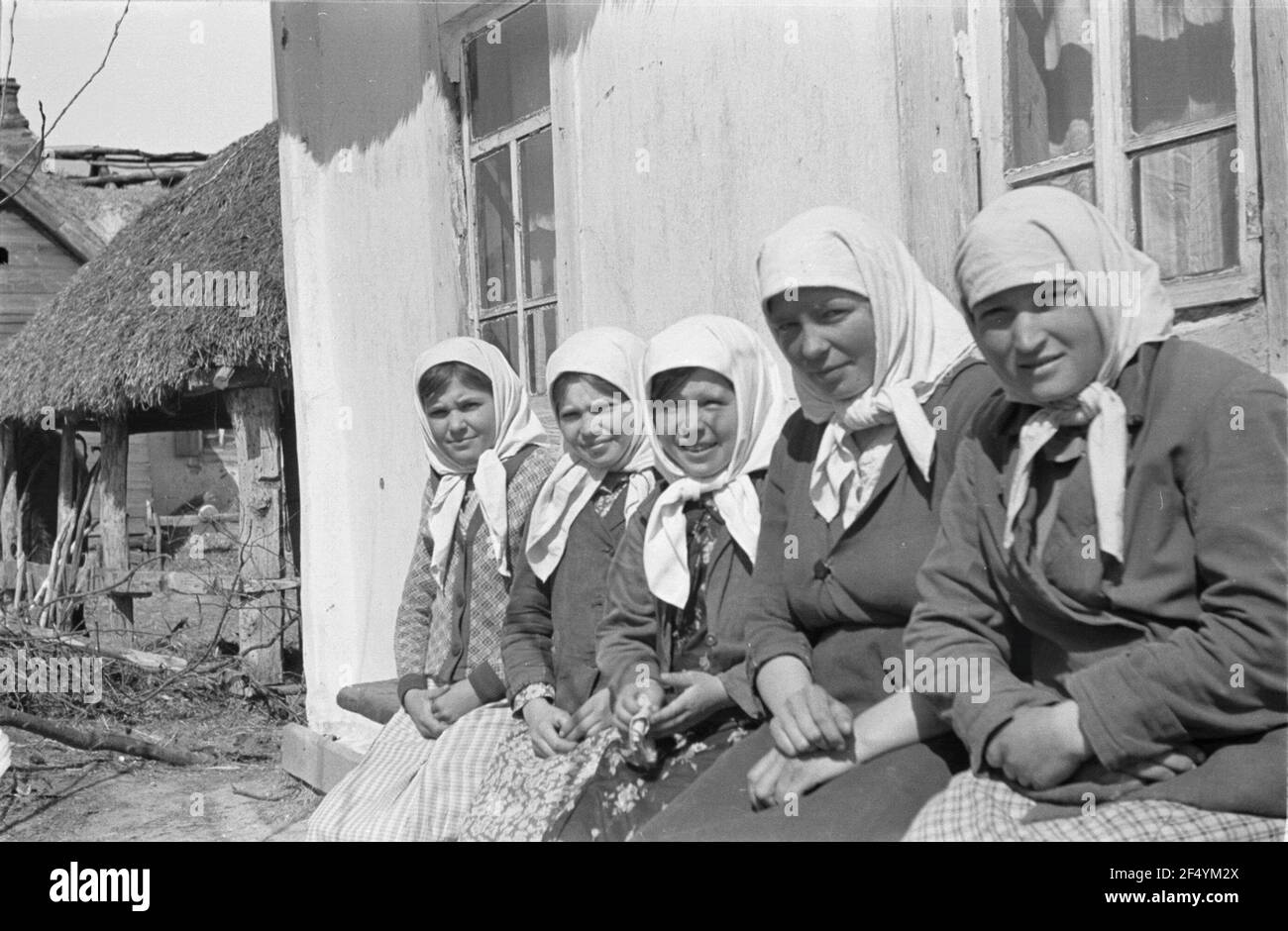 Second World War. For billeting. Soviet Union. Women and girl on a ...