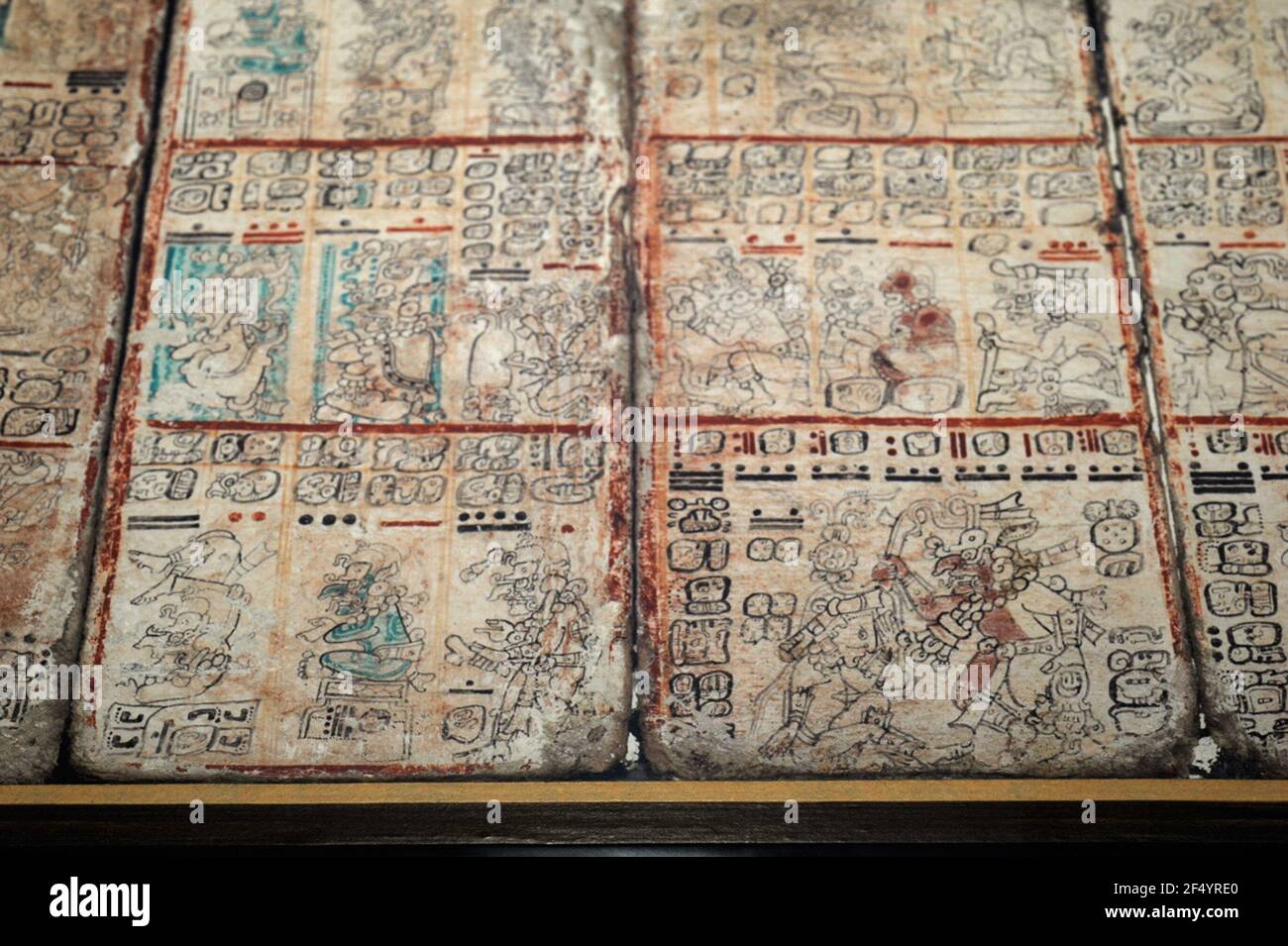 Maya handwriting (Codex Dresdensis Stock Photo - Alamy