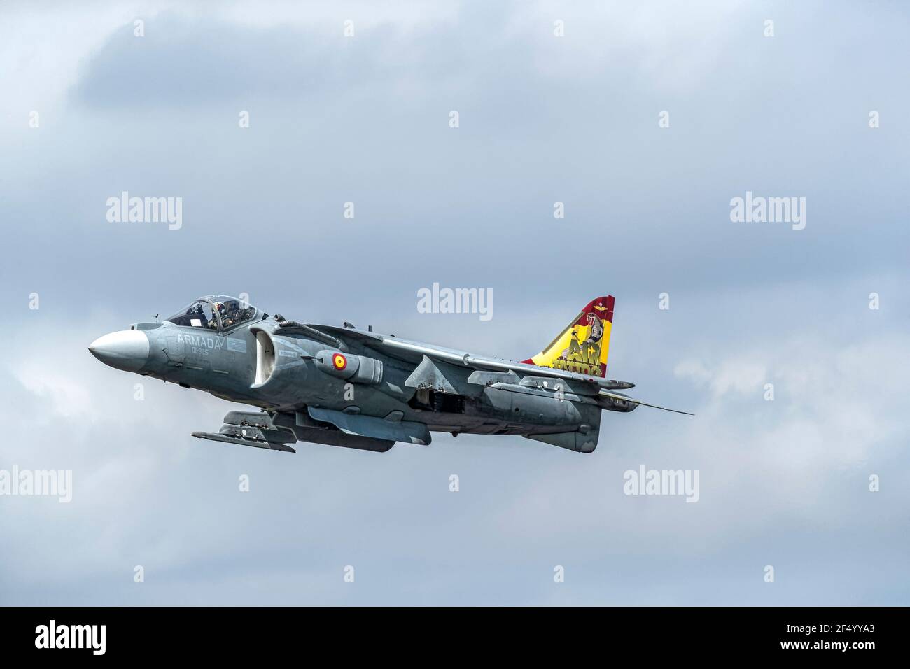 Spanish Navy Hawker Harrier jet in flight Stock Photo - Alamy