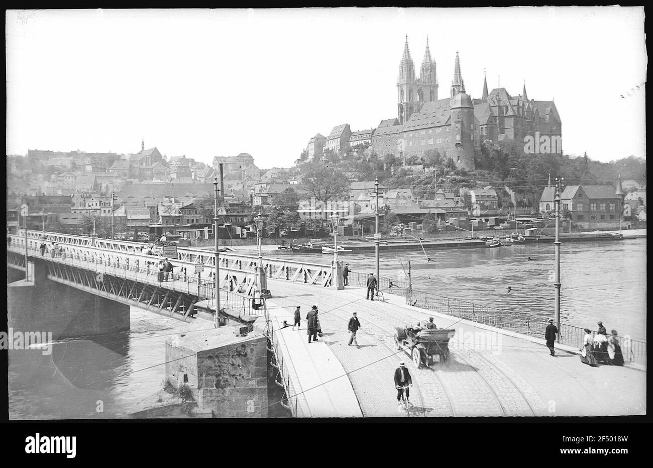 Meissen. Elbbrücke - Albrechtsburg and Cathedral, car Stock Photo - Alamy