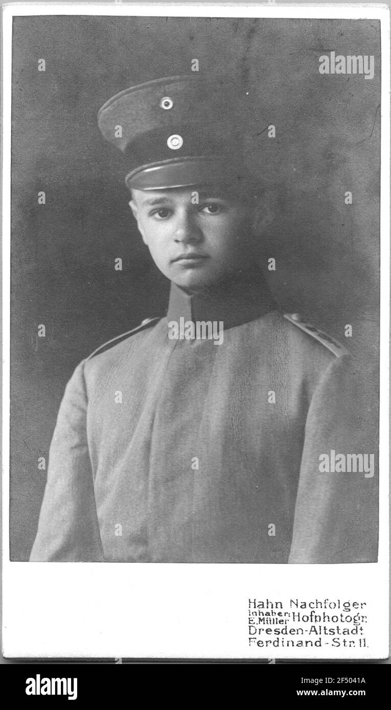 Cadet soldiers Black and White Stock Photos & Images - Alamy