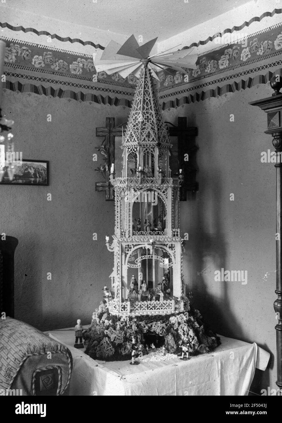 Pyramid artwork Black and White Stock Photos & Images - Alamy