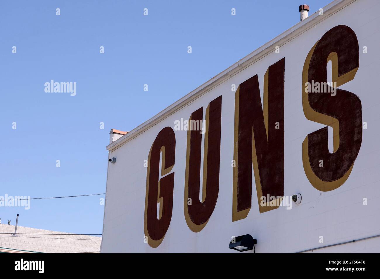 Los Angeles, California, USA. 23rd Mar, 2021. A business sign of a gun ...