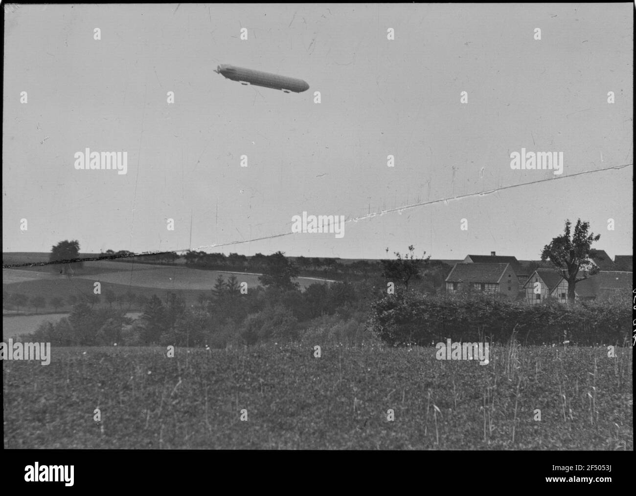 Lz airship hi-res stock photography and images - Alamy
