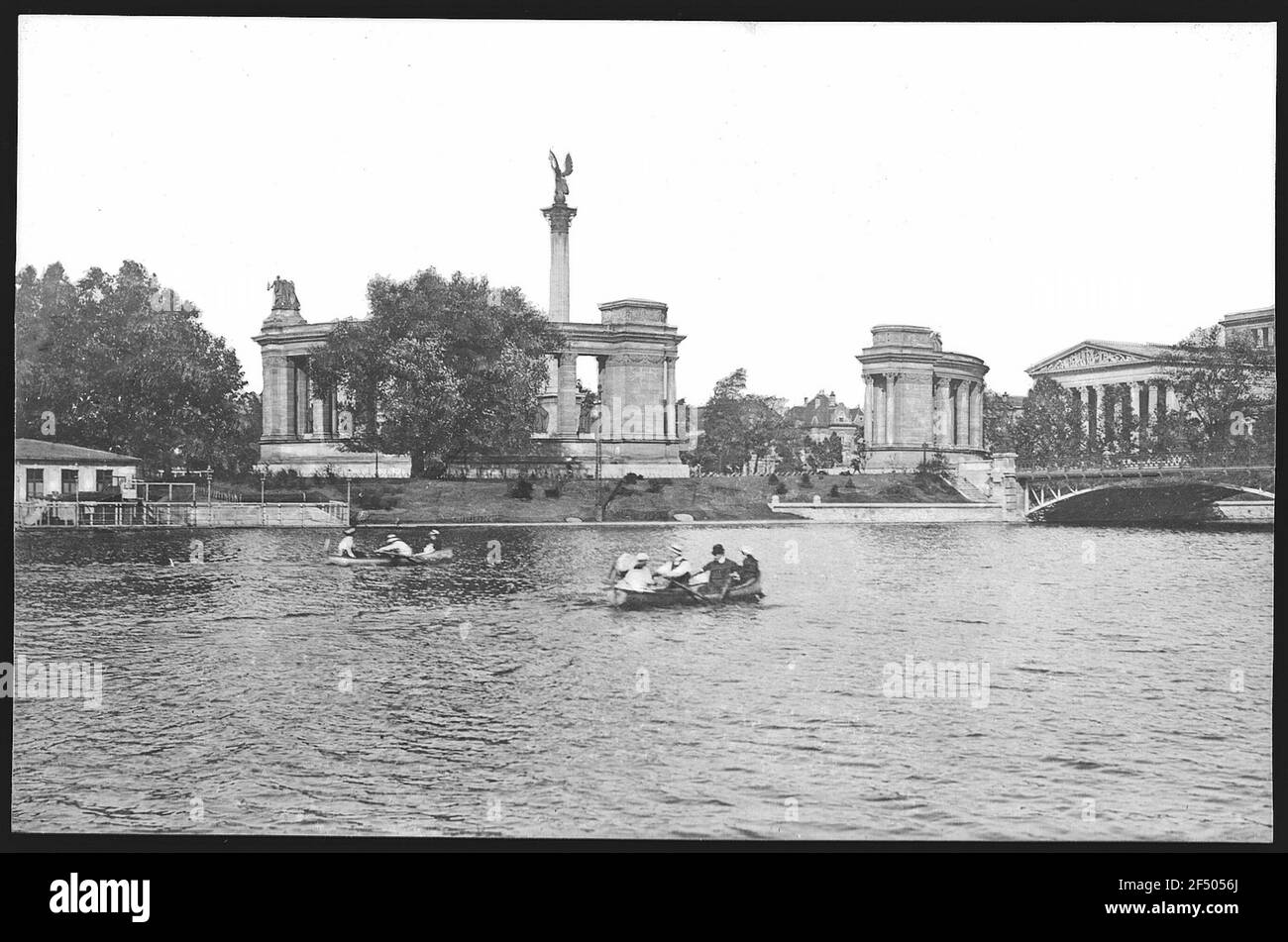 Millenniumsdenkmal hi-res stock photography and images - Alamy