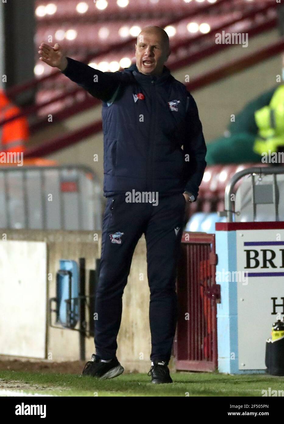 Neil cox football scunthorpe hi-res stock photography and images - Alamy