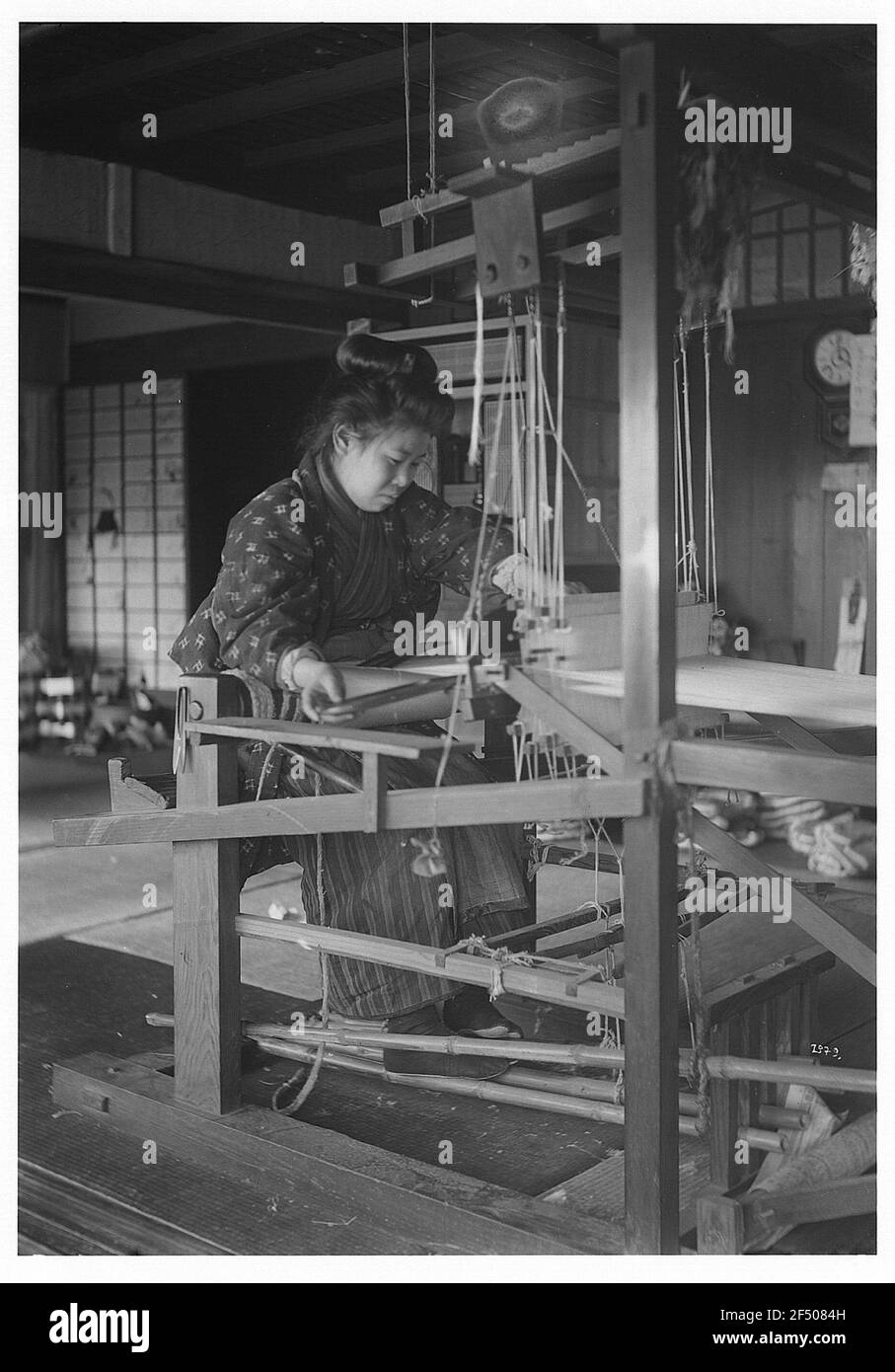 Japanese loom hi-res stock photography and images - Alamy