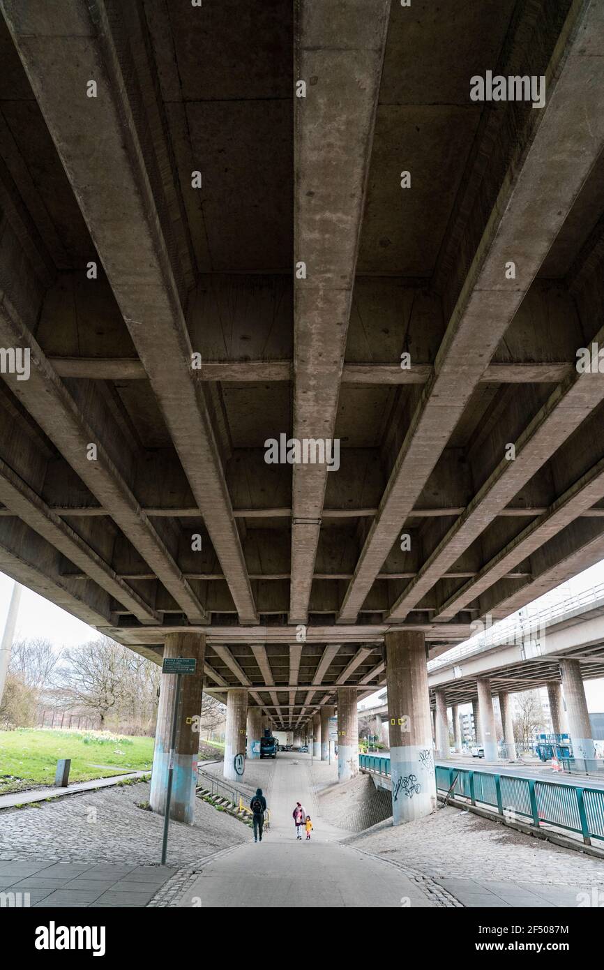 Woodside viaduct hi-res stock photography and images - Alamy