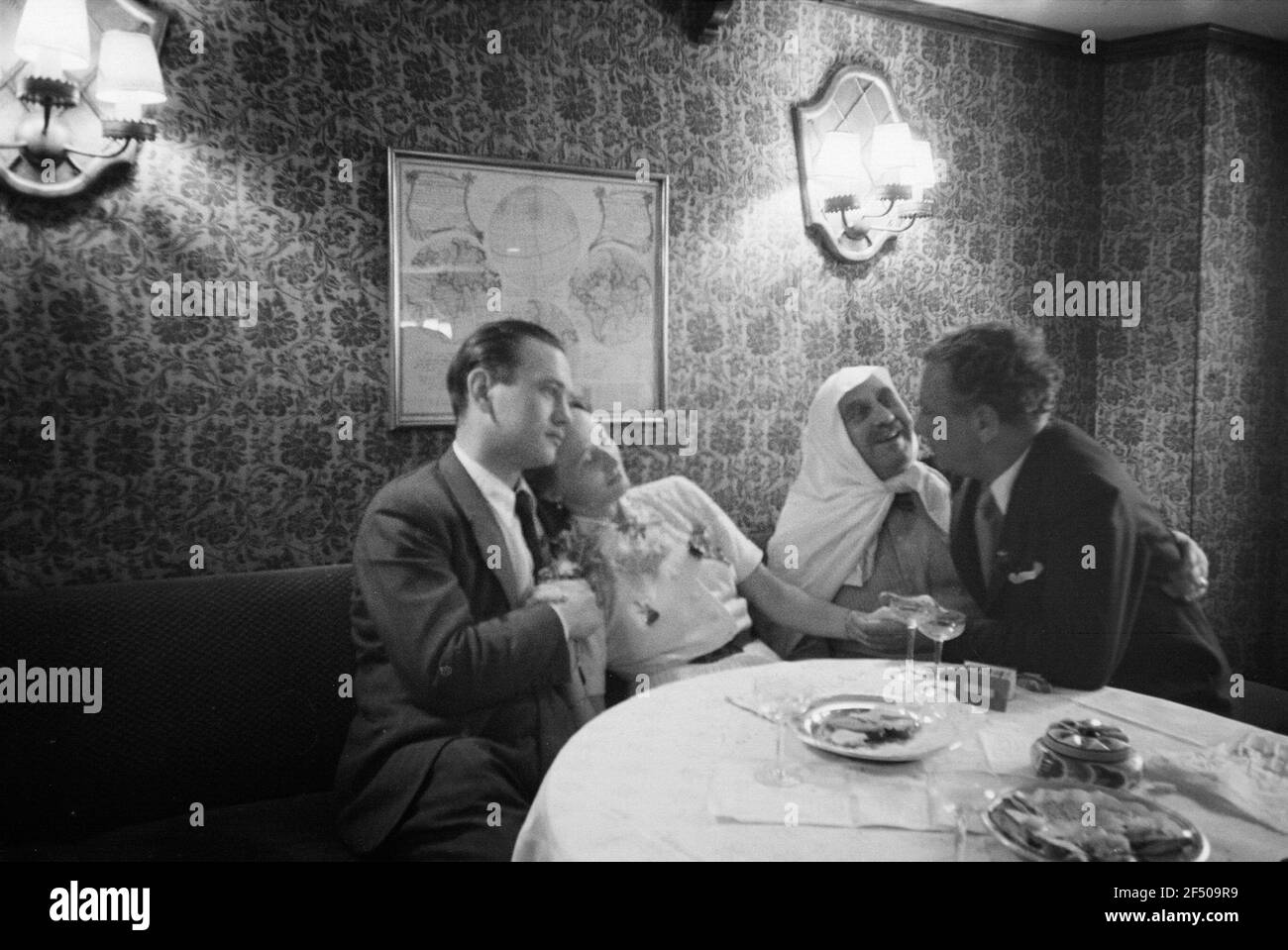 Indoor recording Black and White Stock Photos & Images - Alamy