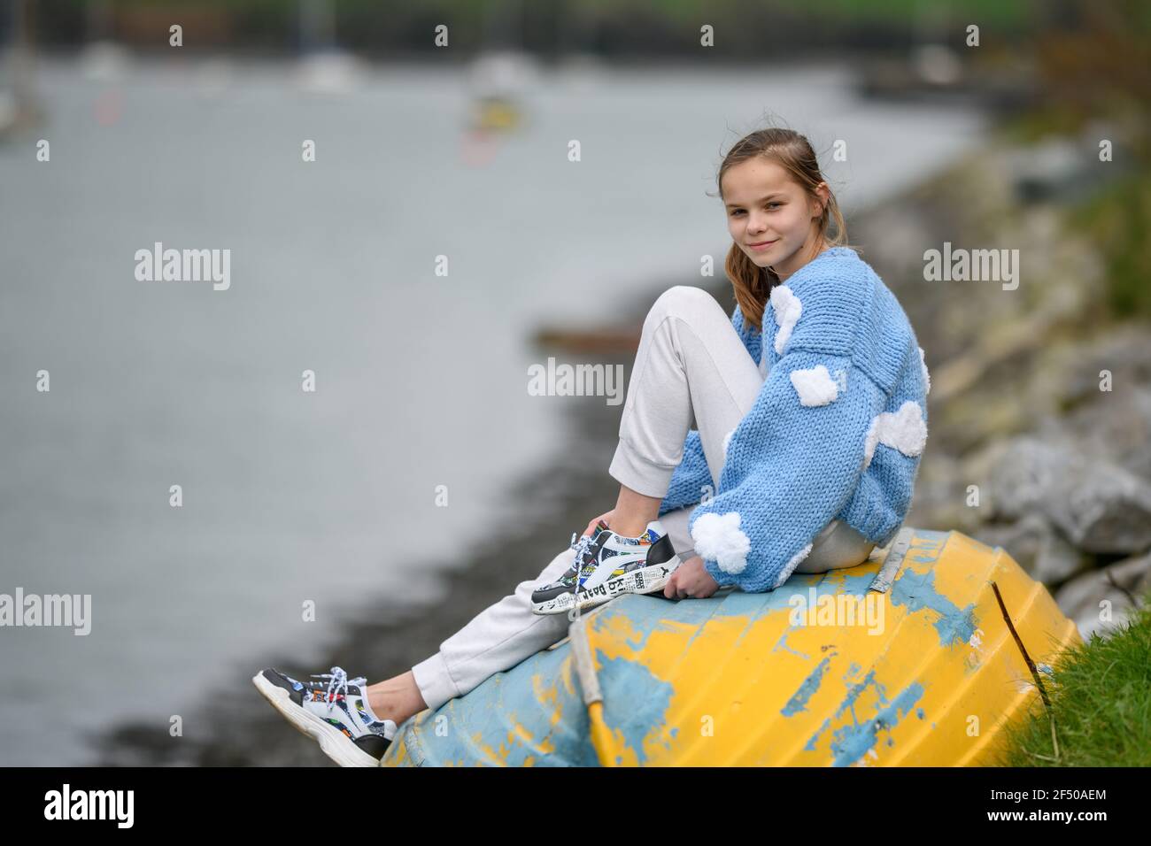 Tween boat hi-res stock photography and images - Alamy